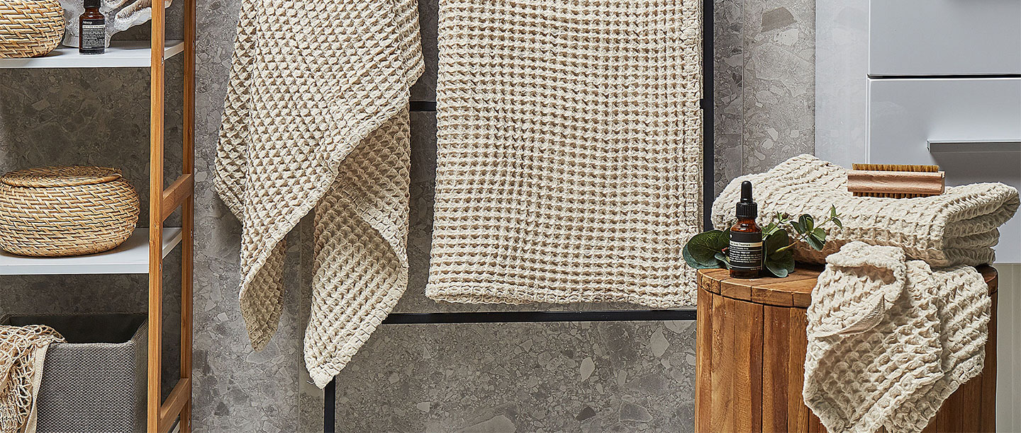 Transform Your Bathroom into an Oasis | Beliani.co.uk