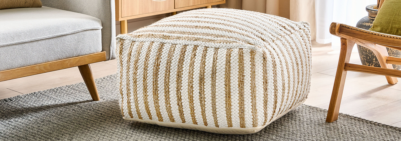 Cómo decorar tu casa con pufs | Beliani.es